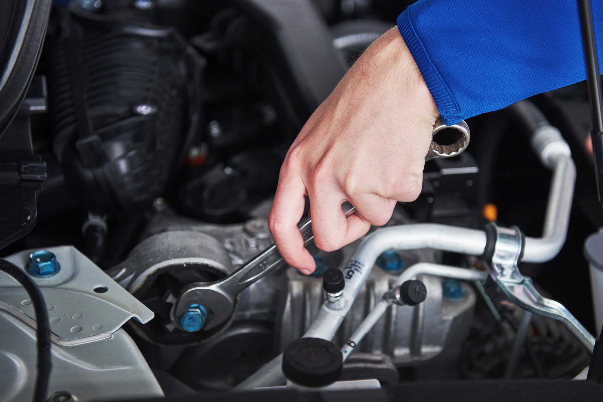 mechanic-tools-engine-bay - Vehicle Safety Certificates Queensland